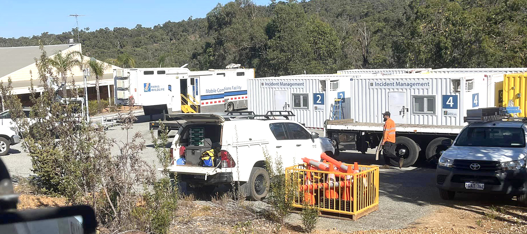 Train suspected of sparking big bushfire as residents flee – Toodyay Herald